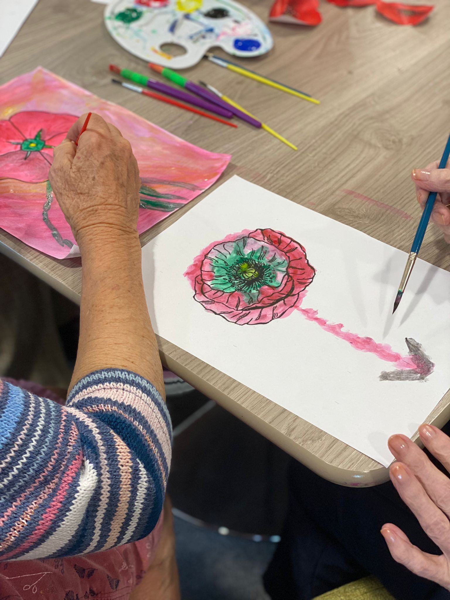 An arts and crafts session - Dormy Care